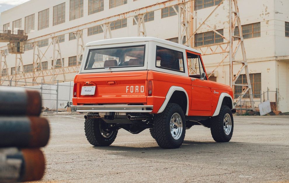 Kindred Motorworks представила один из самых стильных рестомодов Bronco ...